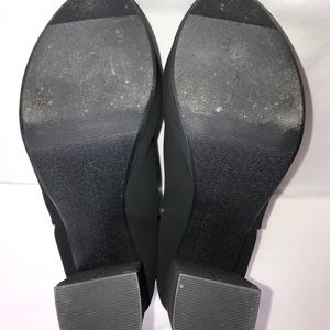 Dereon | Shoes | House Of Dereon Chunky Heel Ankle Boots | Poshmark